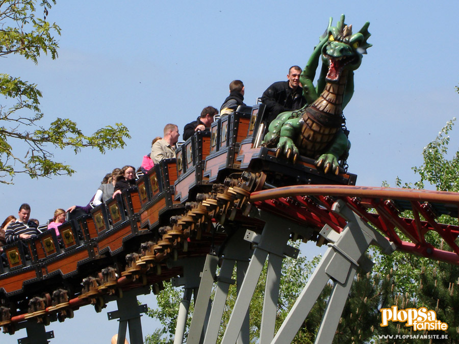 De Draak / Attracties / Plopsaland De Panne / PlopsaFansite